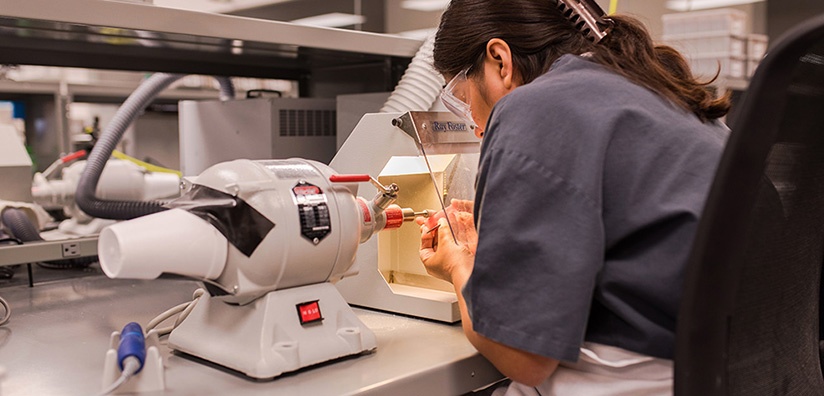 HOW BEST TO ELIMINATE COMMUNICATION ERRORS WITH YOUR DENTAL LAB